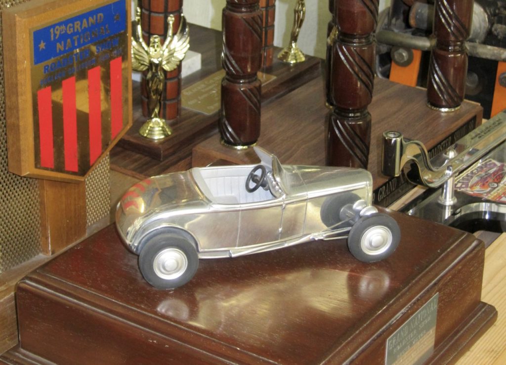 ’32 FORD: OLD SCHOOL’S THE BEST SCHOOL! - Car Guy Chronicles