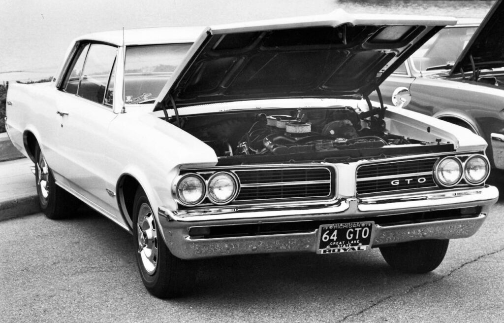 ’64 PONTIAC GTO IGNITES THE SUPERCAR REVOLUTION - Car Guy Chronicles